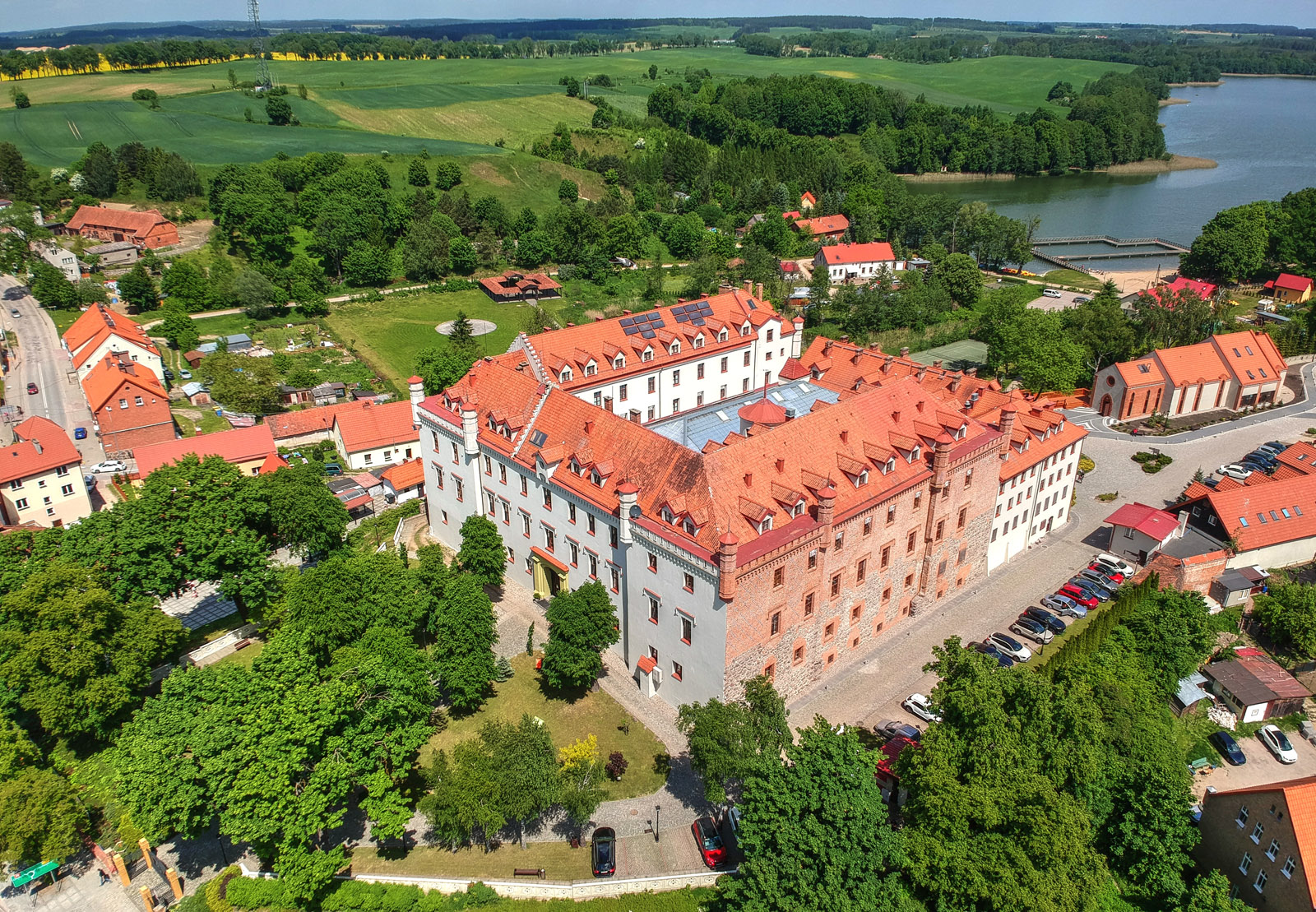 Najpiękniejsze Zamki w Polsce: 12 Magicznych Miejsc, Które Cię Oczarują - polska-guide.pl